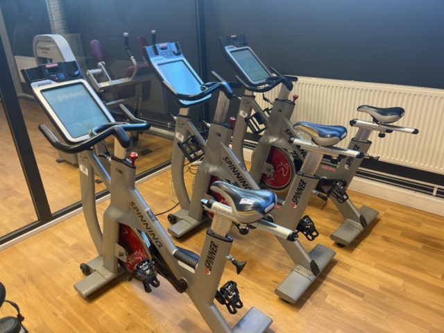 Spinning bikes 3 pieces - Star Trac eSpinner - PS Auction - We value ...