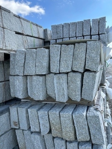 3 pallet Granite curb stone RV2 120 Straight - PS Auction - We value ...
