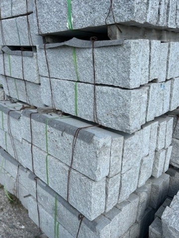 5 pallet Granite curb stone RV2 120 Straight - PS Auction - We value ...