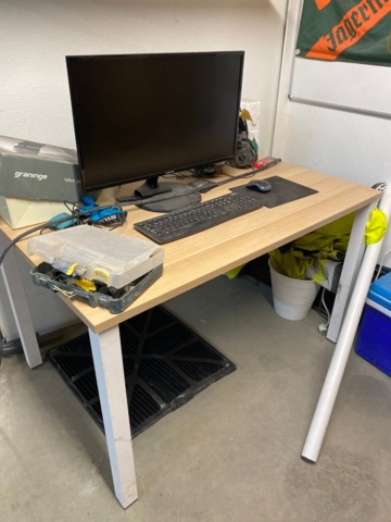 Desk, Samsung monitor, keyboard, mouse & printer - PS Auction - We ...