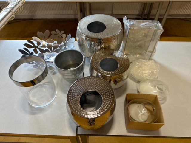 Various vases and more - PS Auction - We value the future - Largest in ...