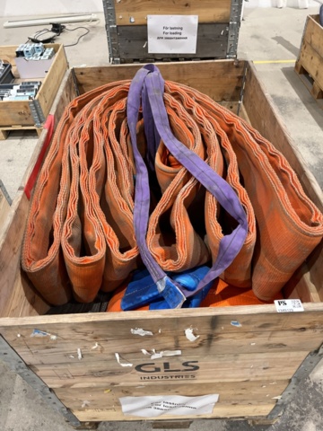 Pallet with lifting slings - PS Auction - We value the future - Largest ...