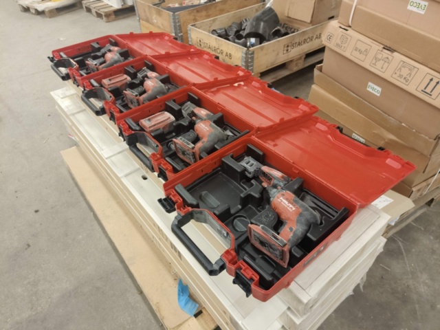 Four Hilti bit pullers - PS Auction - We value the future - Largest in ...