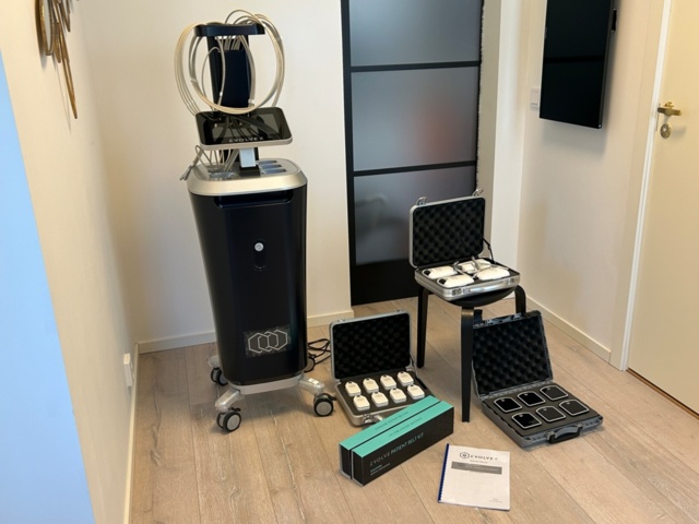 Full body system for aesthetic treatments - EvolveX EmBody -2021 - PS ...