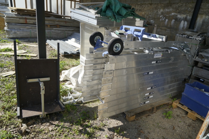 Material elevator - Geda Original - PS Auction - We value the future ...