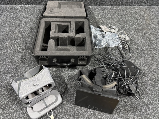 VR Equipment - Oculus Development Kit - PS Auction - We value the ...