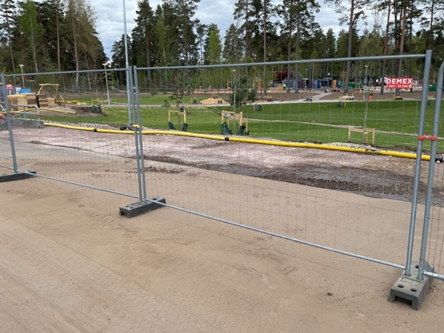 Demex byggstaket ca 200 sektioner - Auktioner online - Nätauktioner ...