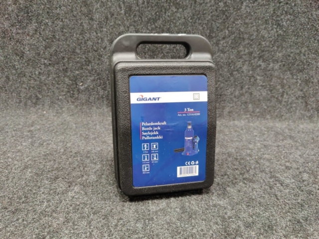 Pillar jack Giant 3 tons - PS Auction - We value the future - Largest ...