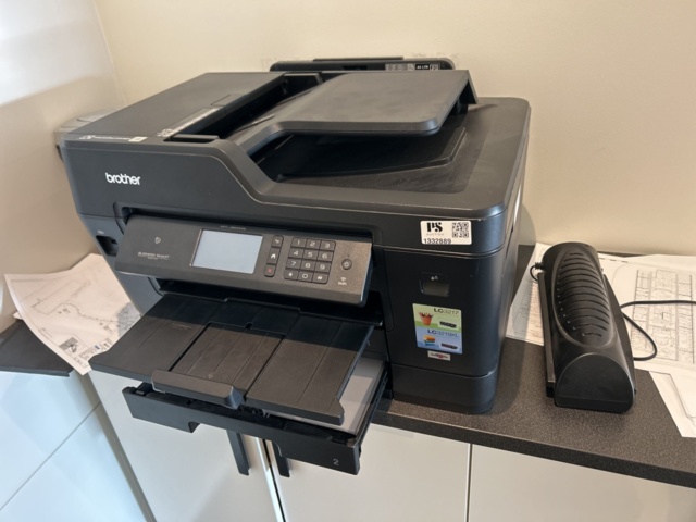 Printer and laminator - Brother / Hama - PS Auction - We value the ...