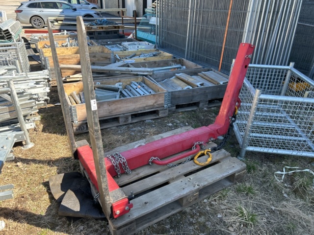 Self-balancing pallet forks for crane/traverse Intra 1500kg - PS ...