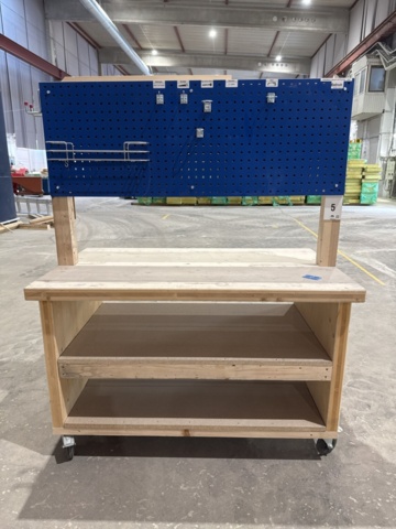 Workbench on wheels. tool board - PS Auction - We value the future ...