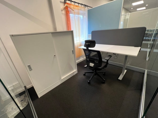 New office furniture from AJ Products - PS Auction - We value the ...