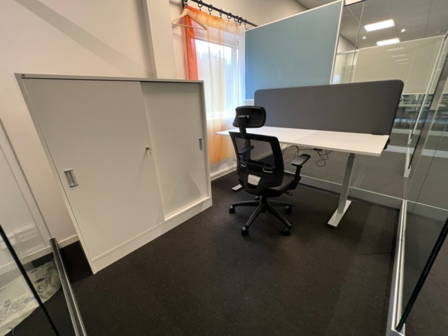 New office furniture from AJ Products - PS Auction - We value the ...