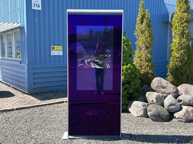 Tv Screen Pylon - PS Auction - We value the future - Largest in net ...