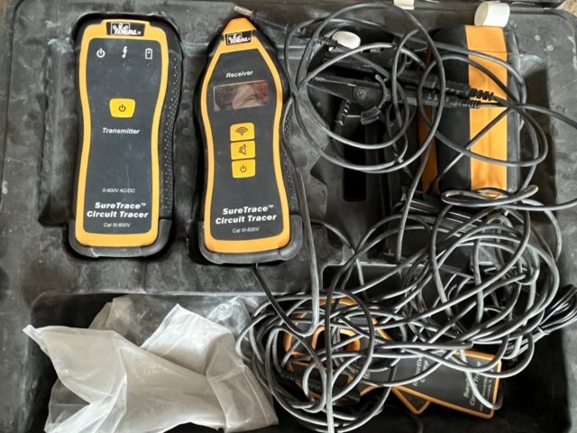 Testverktyg Circuit Tracer Cat III-600V Ideal Sure Trace - Auktioner ...