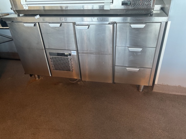 Artic cooling bench with cooling trough - PS Auction - We value the ...