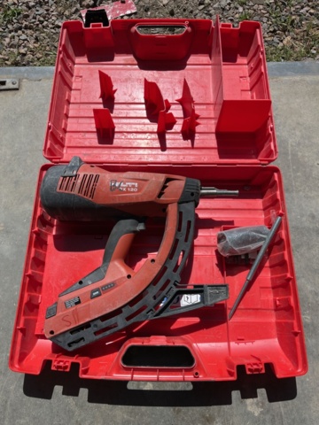Hilti GX 120 gas-powered fastener gun - PS Auction - We value the ...