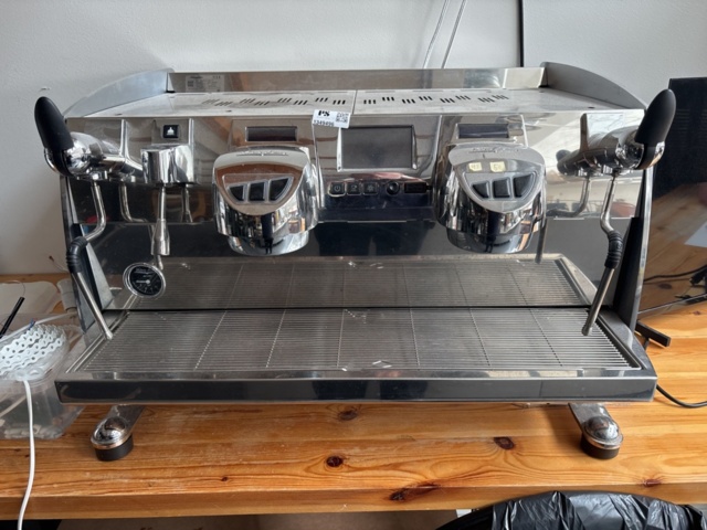 Espresso machine/ coffee machine Victoria Arduino - PS Auction - We ...