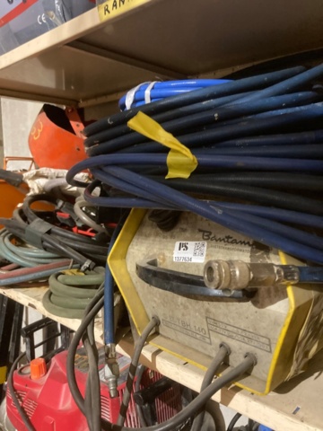 ESAB Bantam TBH 140 Welding Transformer with Accessories - PS Auction ...