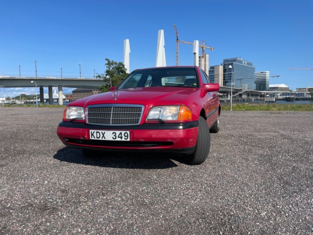 Mercedes-Benz C 180 Automatisk, 122hk, 1995 (veteranbil) - Auktioner ...