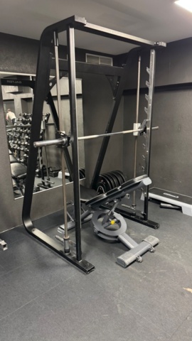 Smith machine - Salter - PS Auction - We value the future - Largest in ...