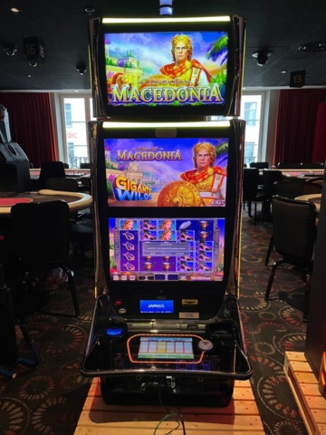 Slot machine IGT Crystal dual – King of Macedonia (2016) - PS Auction ...