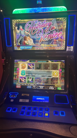 Slot machine IGT Universal – Holiday in Venice (2012) - PS Auction - We ...