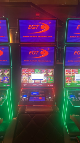 Slot machine EGT G32/32 VIP – Red general (2023) + VIP chair - PS ...