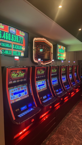 6 × Spelautomater Bally V22/22 – Hot shot progressive, Blazing 777 ...