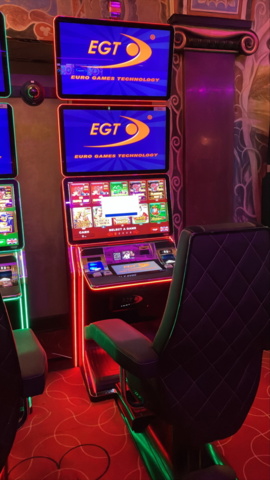 Slot machine EGT G32/32 VIP – Red general (2023) + VIP chair - PS ...