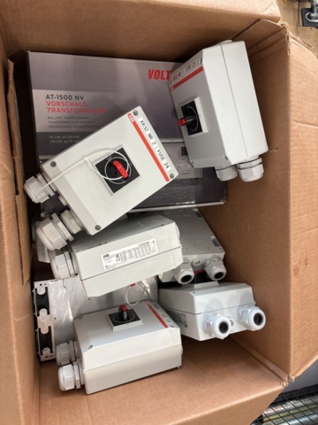 ABB circuit breaker and voltcraft transformer - PS Auction - We value ...