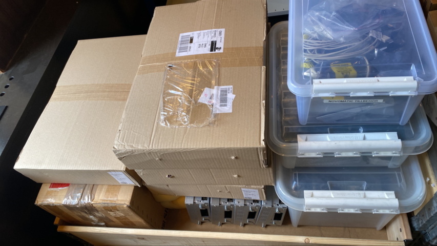 Assorted spare parts – Novomatic - PS Auction - We value the future ...