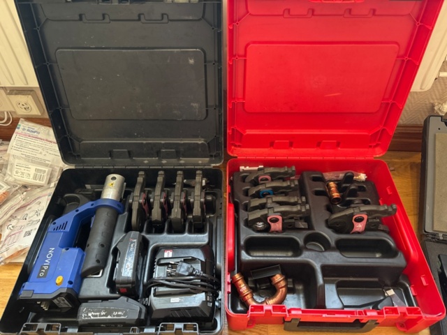 Pressed Novi Pro with 9 press jaws, battery and charger - PS Auction ...