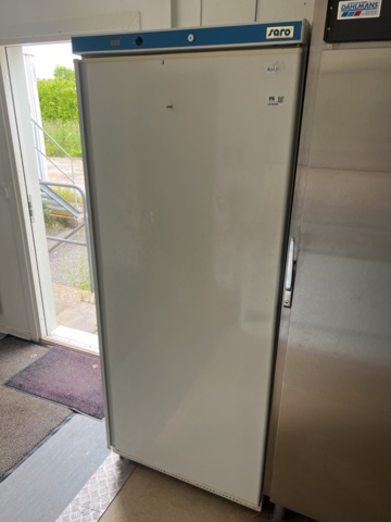 2 freezers and refrigerator - Elektro Helios, Electrolux - PS Auction ...
