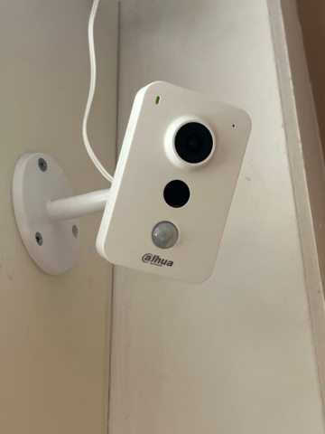 2+1 surveillance camera, including Alhua - PS Auction - We value the ...
