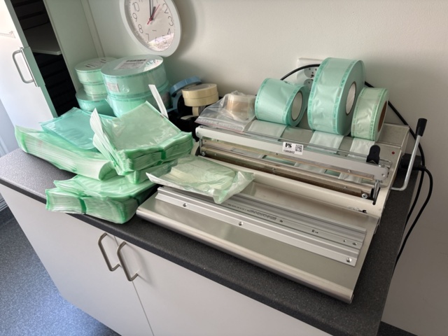 Bag sealer with accessories – Hawo HD 470 MS - PS Auction - We value ...