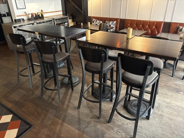 Standing/bar tables 10 pcs and bar stools 22 pcs - PS Auction - We ...