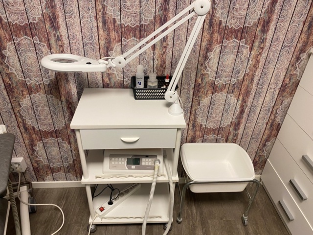 Unitronic Grinding Machine & Sterilizer TS Tau Steril - PS Auction - We ...
