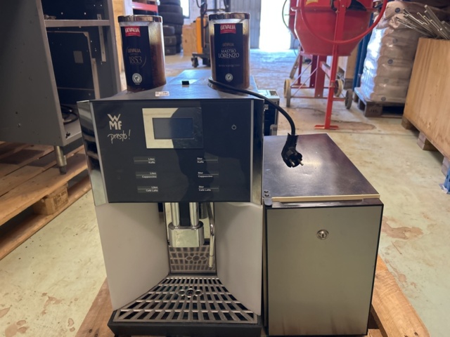 Coffee machine with milk cooler - WMF Presto - PS Auction - We value ...