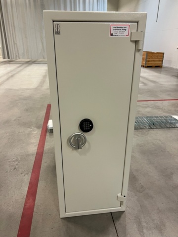 Safe Robur SSF 3492 - PS Auction - We value the future - Largest in net ...