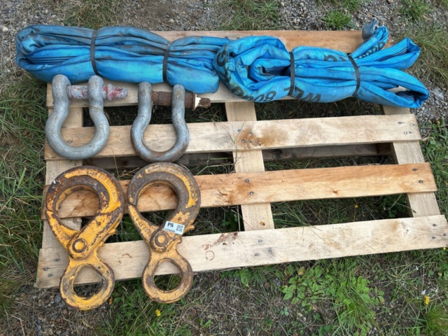 Lifting hooks, shackles, lifting straps - PS Auction - We value the ...