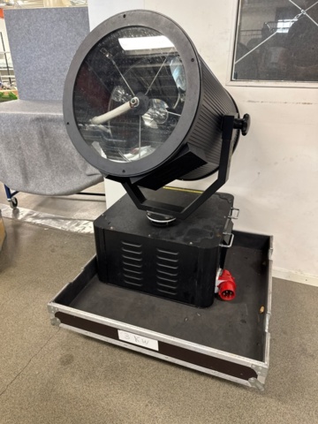 Spotlight Skytracker Single Beam Sky Rose YX-315 - PS Auction - We ...