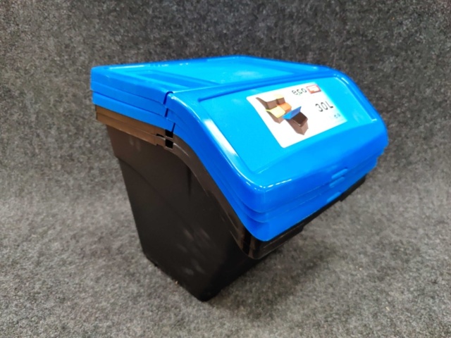 3 Tayg storage boxes, 30 liters each - PS Auction - We value the future ...