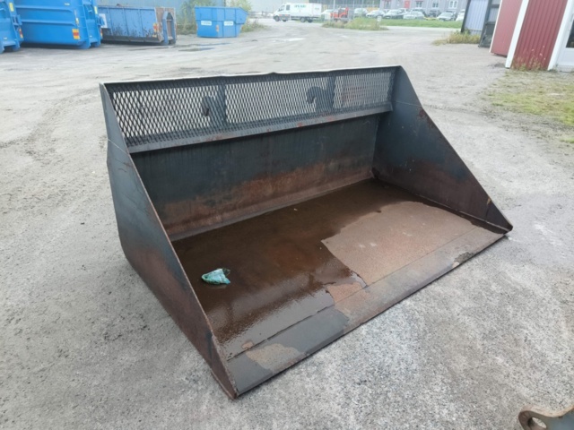 Material bucket BM attachment - PS Auction - We value the future ...
