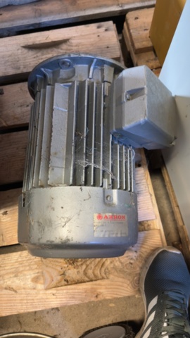 Electric motor Akron 380V 4kW 2900rpm - PS Auction - We value the ...