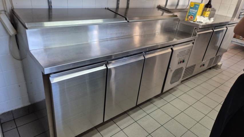 Adexa refrigerated counter - PS Auction - We value the future - Largest ...