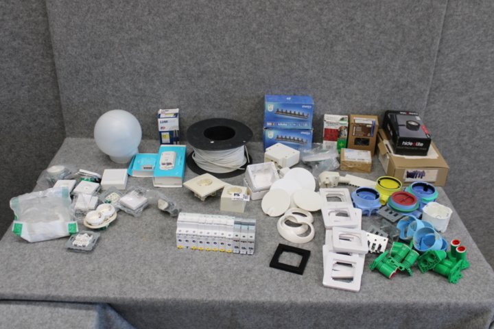 Various electrical installation materials - PS Auction - We value the ...