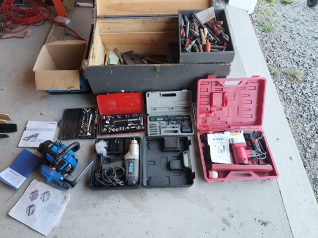 Assorted hand tools - PS Auction - We value the future - Largest in net ...