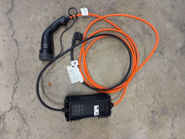 Electric car charger - APTIV - PS Auction - We value the future ...