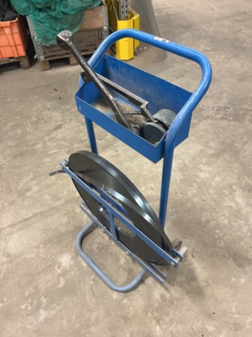 Strapping trolley with tools and steel straps - PS Auction - We value ...